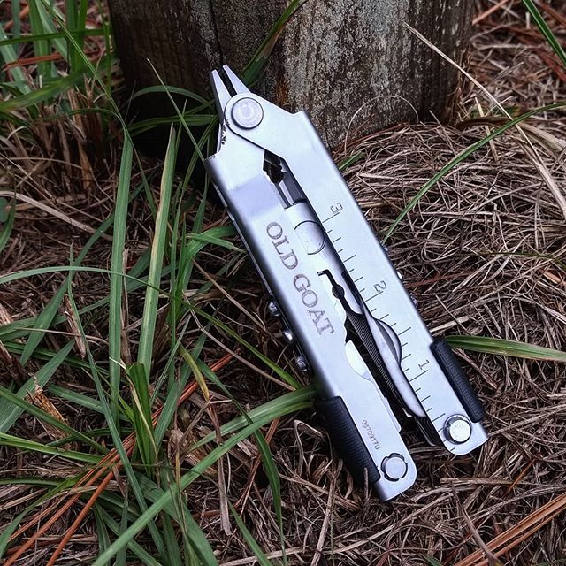 Gerber MP600 Multitool. The perfect piece of eqquipment for any "old g